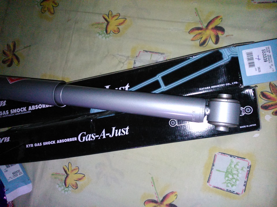 Задние амортизаторы KYB — Chevrolet Rezzo, 1,6 л, 2008 года | запчасти | DRIVE2