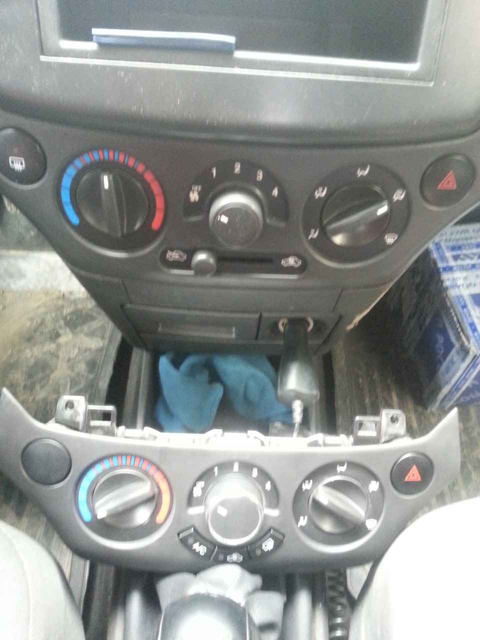 установка кондиционера — Chevrolet Aveo Sedan (1G), 1,2 л, 2011 года ...