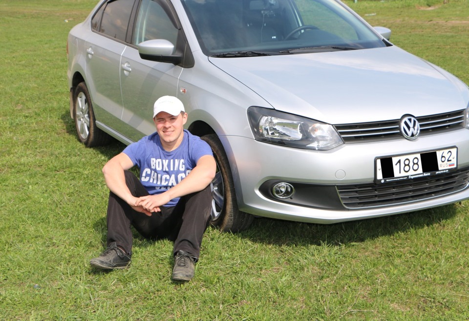 Просто фото — Volkswagen Polo Sedan, 1,6 л, 2013 года | фотография | DRIVE2