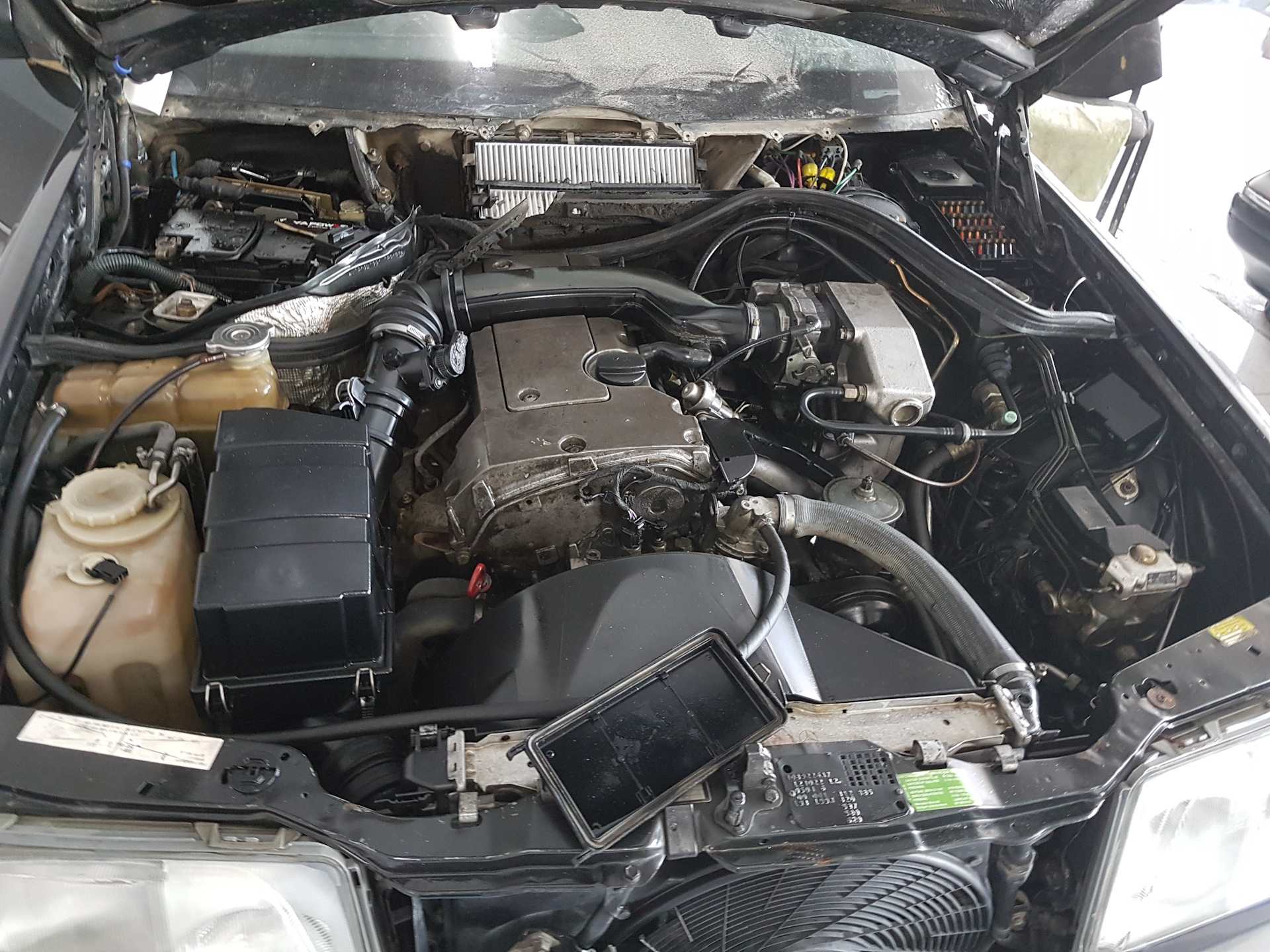 Мерс к бою готов — Mercedes-Benz E-Class (W124), 2,2 л, 1995 года ...