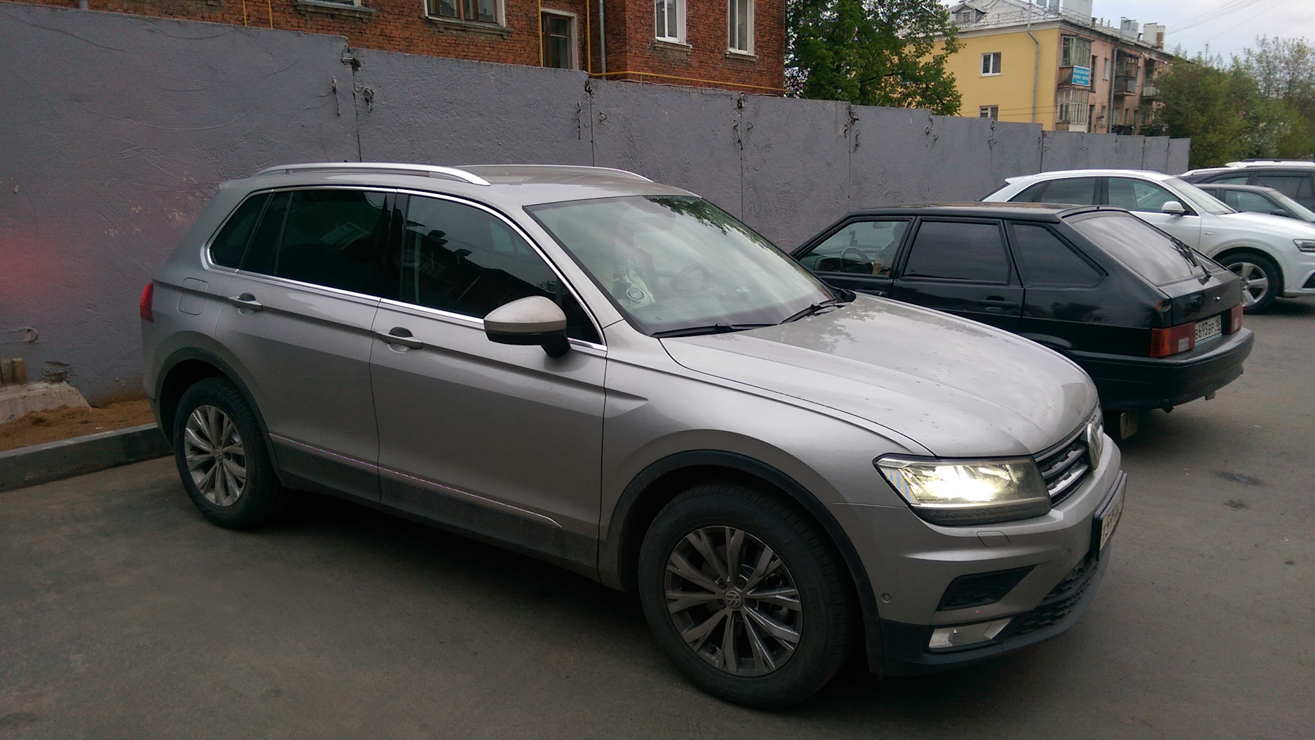 Volkswagen Tiguan (2G) 1.4 бензиновый 2017 | Tungsten Silver на DRIVE2