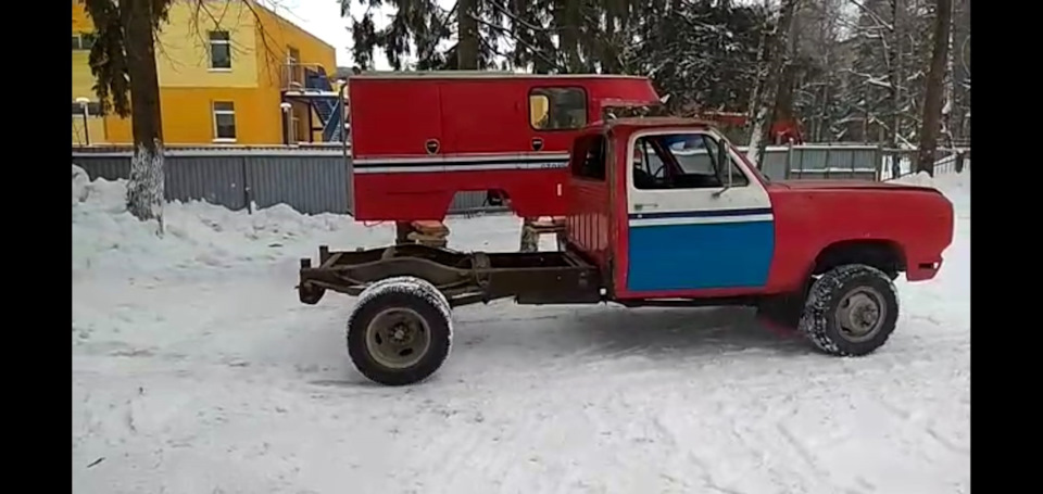 Нас покинул кунг. — DODGE W30 Power Wagon, 5,9 л, 1975 года | кузовной ...