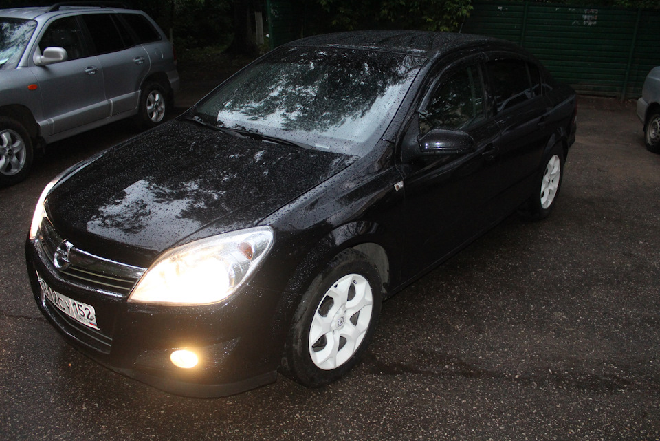 Про белое литье на черный седан — Opel Astra H, 1,8 л, 2008 года ...