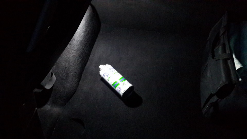 Немного Toyota / Пришиваем задние ковры / Свет в багажник — Ford Focus ...