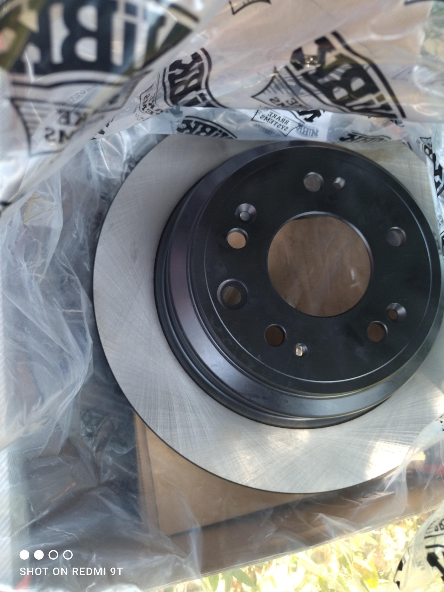 Замена тормозных задних дисков NIBK Accord 8 — Honda Accord (8G), 2,4 л ...