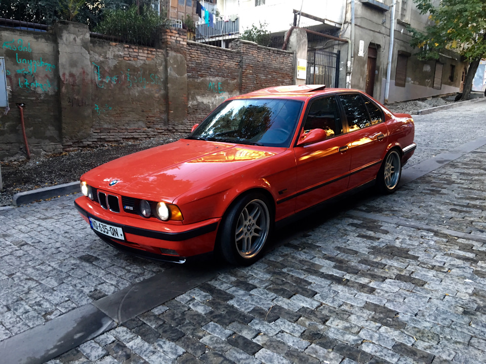 Без комментариев… встречаю рассвет c M5 — BMW M5 (E34), 3,6 л, 1992 года | просто так | DRIVE2