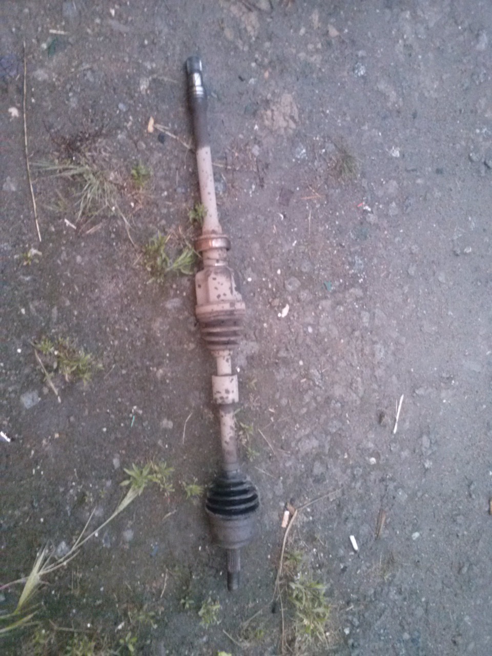 Поломка подвесного подшипника приводного вала — Mitsubishi Colt VI, 1,5 ...