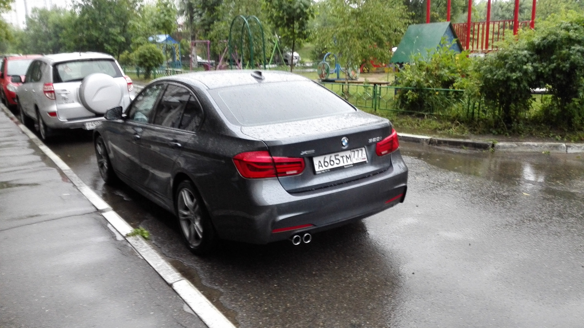 Остановили, чтобы просто посмотреть — BMW 3 series (F30), 2 л, 2016 года | просто так | DRIVE2