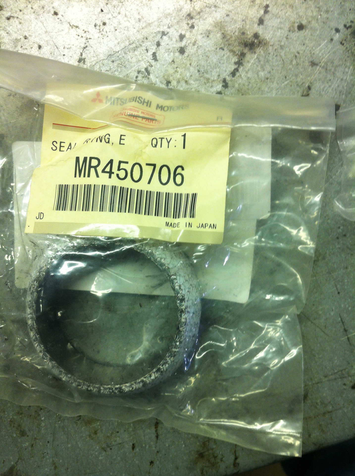 Замена кольца графитного переднее выхлопной системы. — Mitsubishi ...