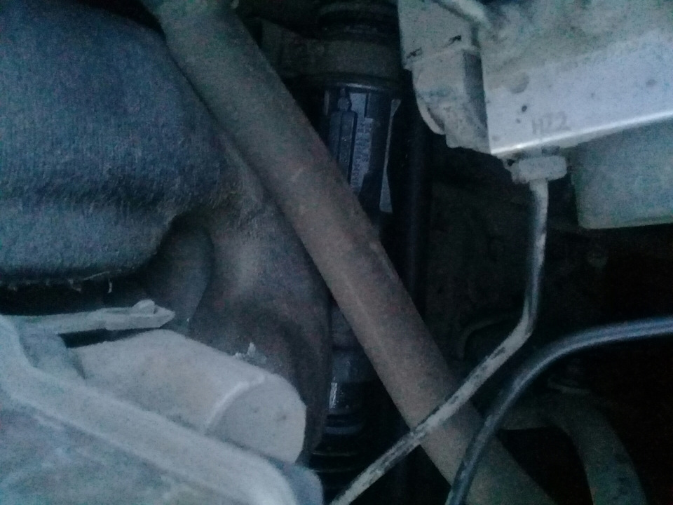 Замена рулевой рейки — Lada Приора седан, 1,6 л, 2011 года | поломка ...