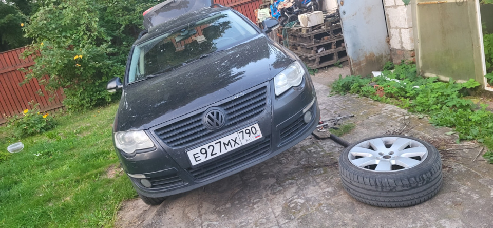 Замены передней ступицы — Volkswagen Passat B6, 2 л, 2009 года ...