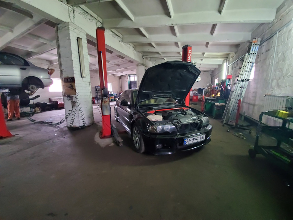 Замена масла на Kroon Oil 5w40 — BMW 3 series Coupe (E46), 2,8 л, 2000 ...