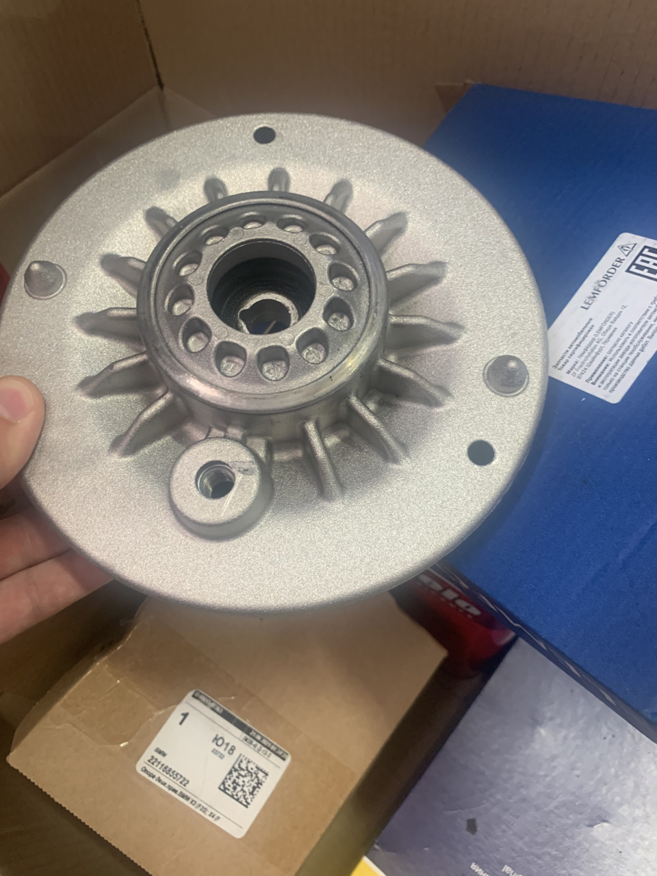 22116855722 Резиновая подушка П BMW | Запчасти на DRIVE2