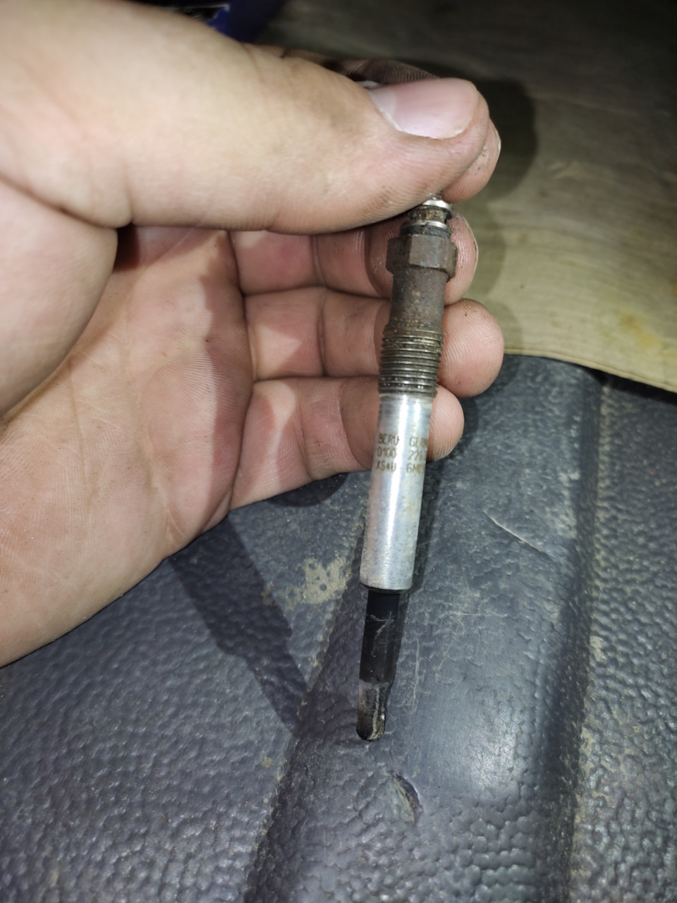 4. Замена свечей накала. — Ford Tourneo Connect (1G), 1,8 л, 2007 года ...