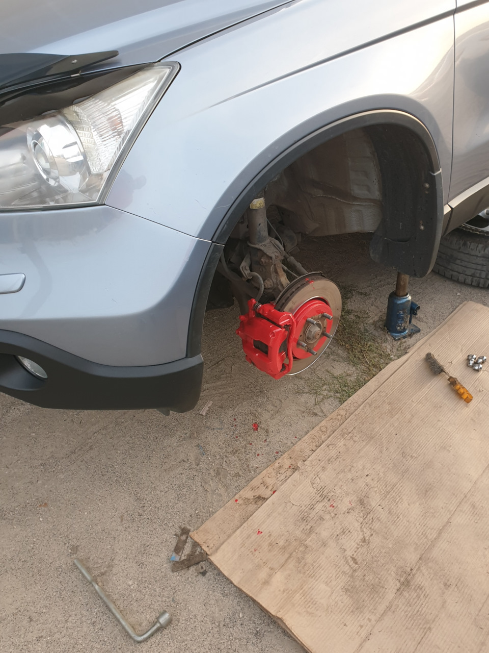 Покраска супортов — Honda CR-V (RE), 2 л, 2008 года | своими руками ...