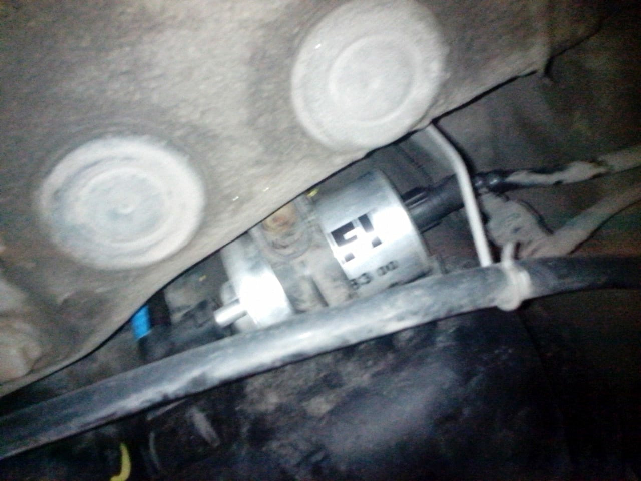 Замена топливных трубок и топливго фильтра — Volkswagen Jetta VI, 1,6 л ...