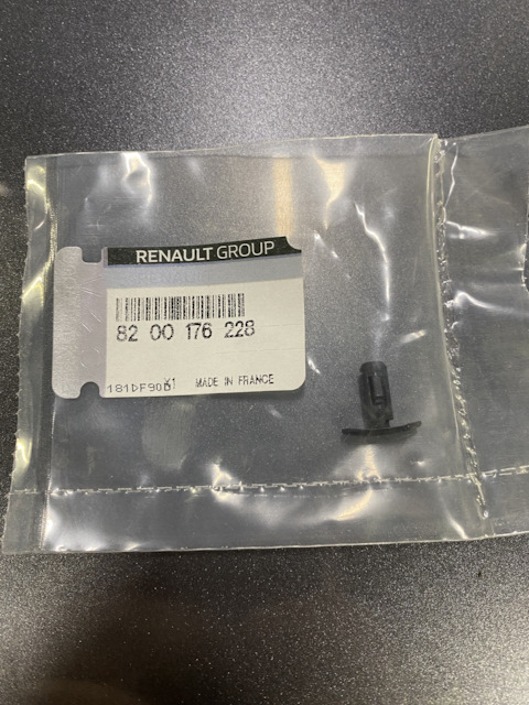8200176228 Клипса крпл обшивки кузова (пласт) RENAULT | Запчасти на DRIVE2