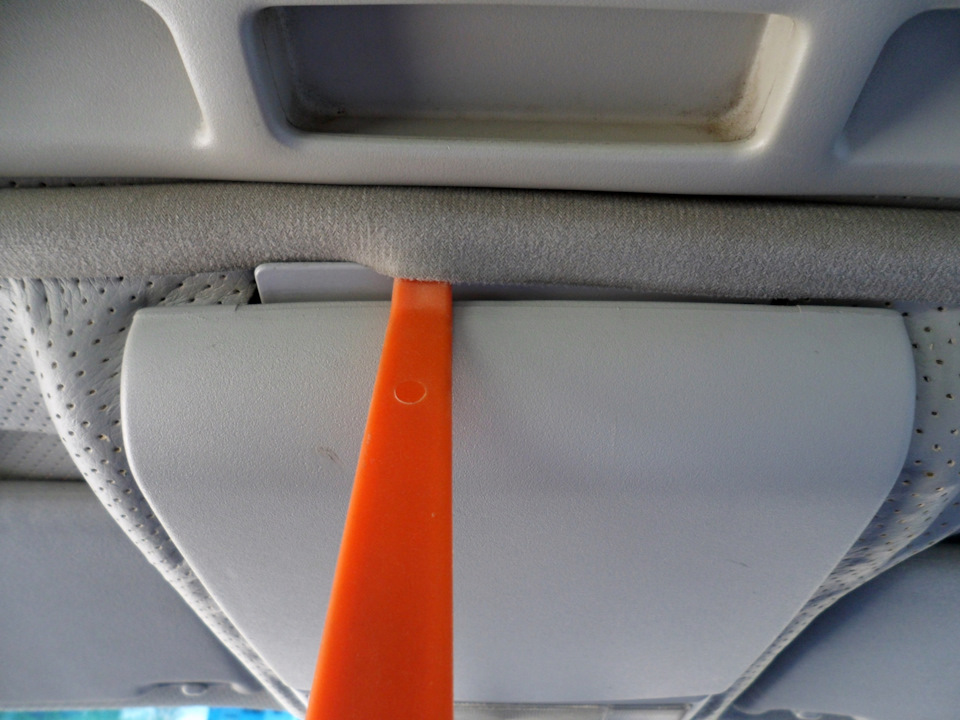 Фиксатор проводов VAG 357971897B — Volkswagen Golf Variant (Mk3), 1,8 л ...