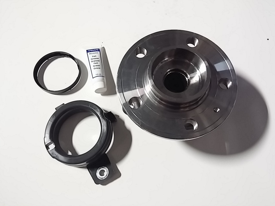 31658082 Ступица задняя левая для XC90 Volvo | Запчасти на DRIVE2