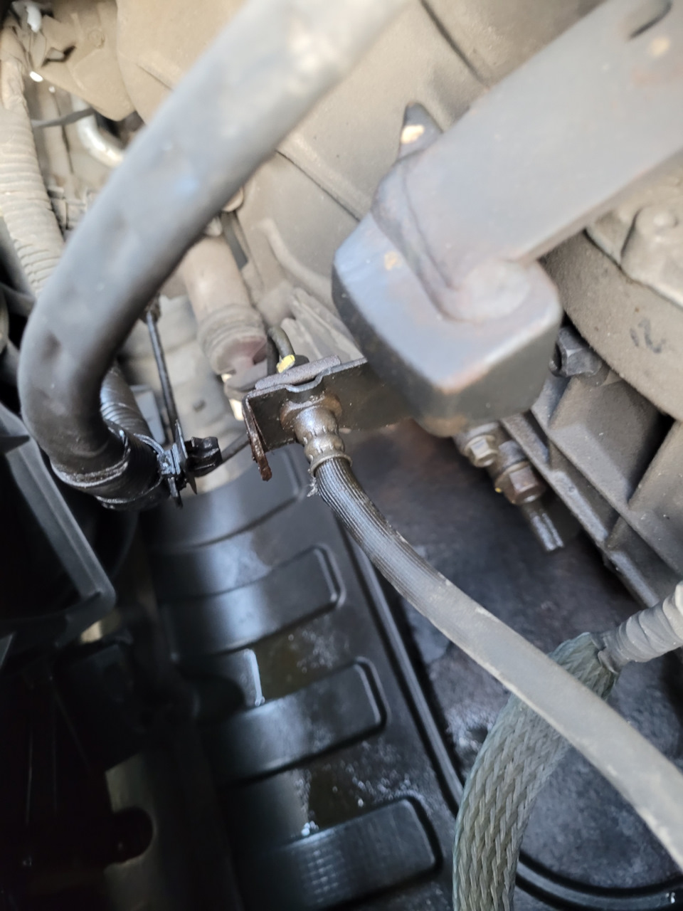 34. Замена шланга сцепления — KIA Rio 5-door (3G), 1,6 л, 2014 года ...