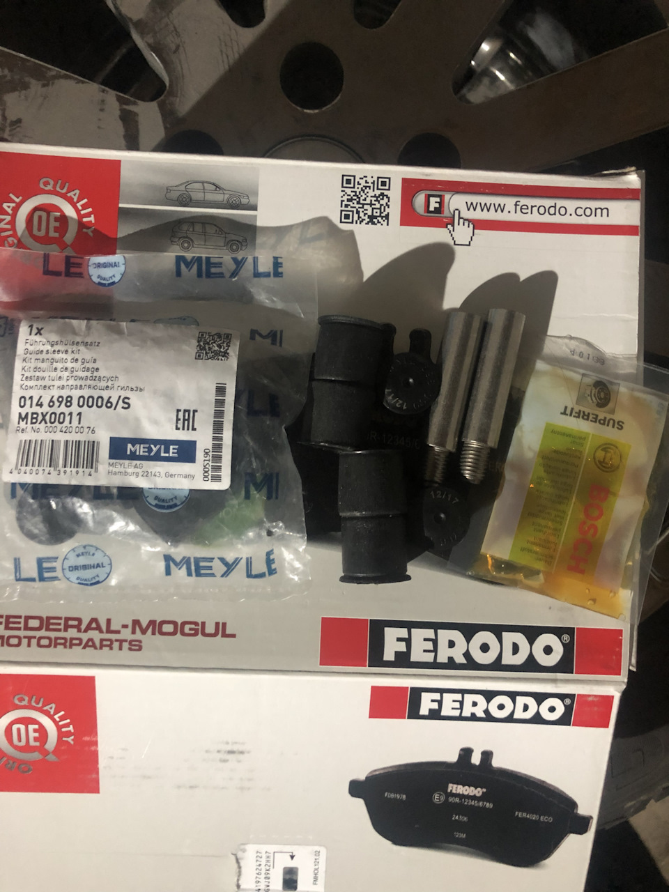 Передние колодки — Audi A6 (C6), 3 л, 2005 года | плановое ТО | DRIVE2