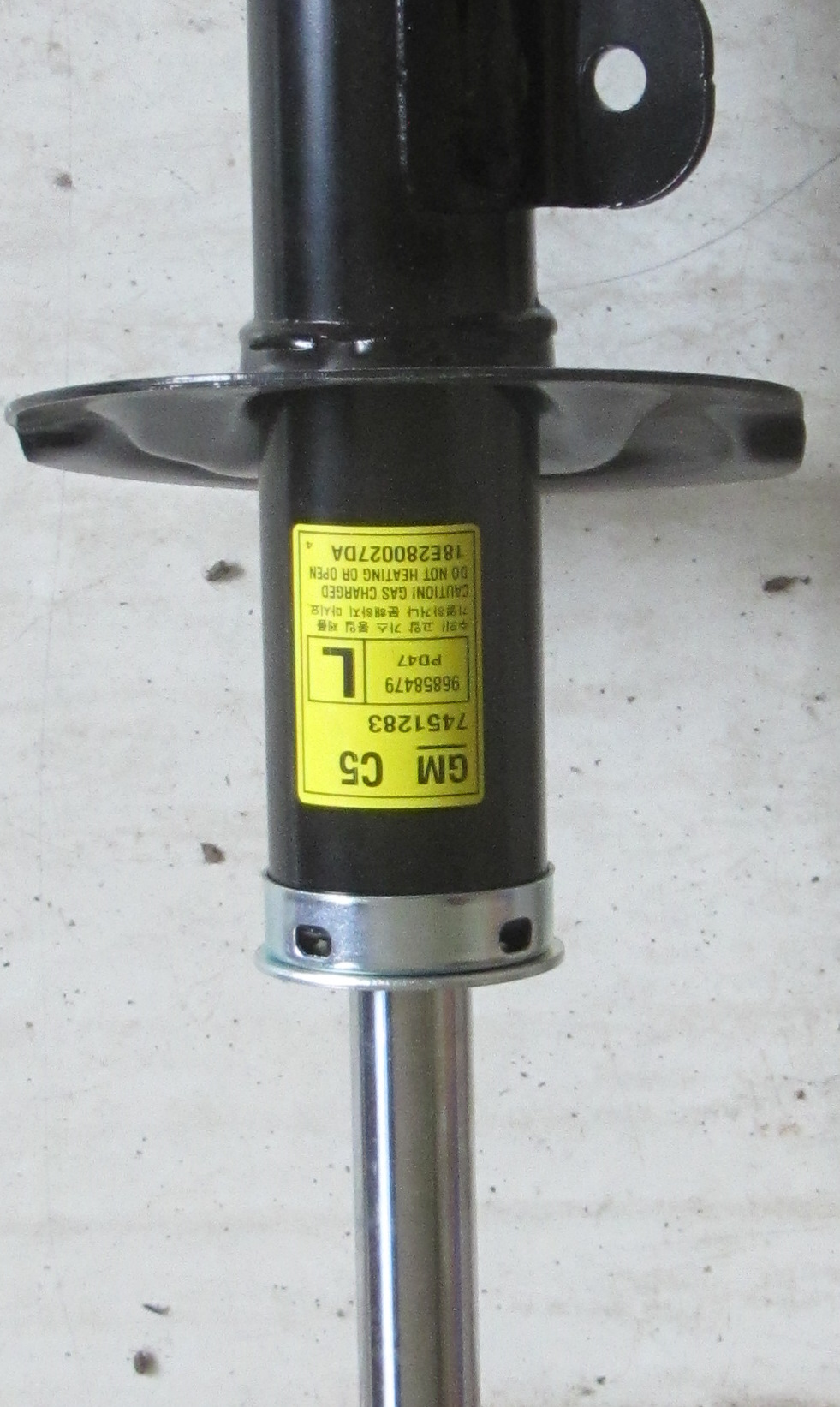 Замена переднего амортизатора С100 — Chevrolet Captiva (1G), 2,4 л ...