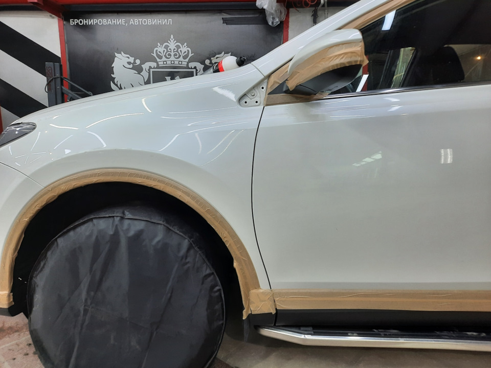 #10 — Полировка и воск Maguiar's — Toyota RAV4 (IV), 2 л, 2017 года ...