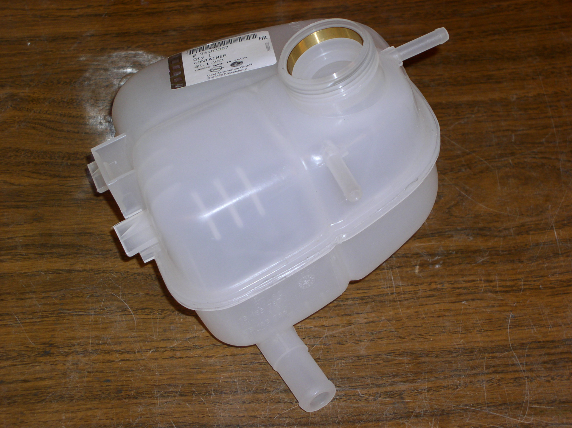 Напорный бак (расширительный бачок) General Motors 93183307 — Opel ...