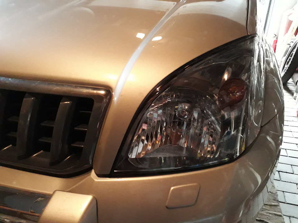 Замена стекол фар — Toyota Land Cruiser Prado 120-series, 4 л, 2008 ...