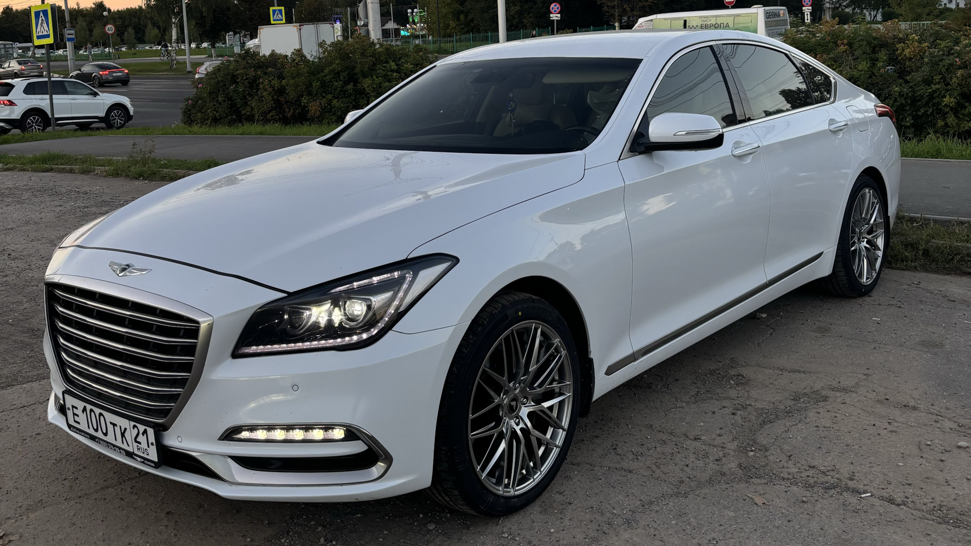 Genesis G80 (1G) 2.0 бензиновый 2017 | White Queen на DRIVE2