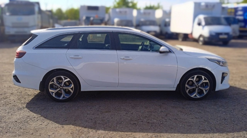 Kia connect lite — KIA Ceed SW (3G), 1,6 л, 2021 года | аксессуары | DRIVE2