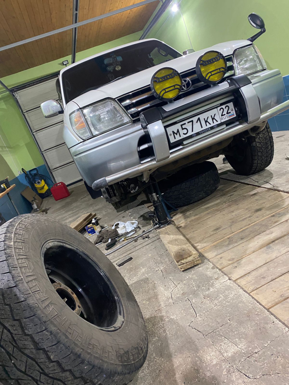 Обслуживание передних тормозов — Toyota Land Cruiser Prado 90-series, 2 ...