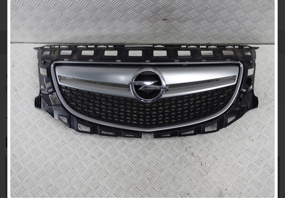Ищу решётку радиатора. НАШЁЛ. — Opel Insignia OPC, 2,8 л, 2013 года ...