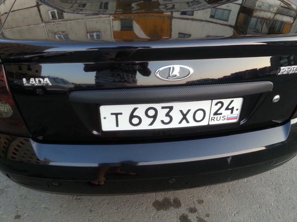 сабли в карбон — Lada Приора седан, 1,6 л, 2009 года | стайлинг | DRIVE2
