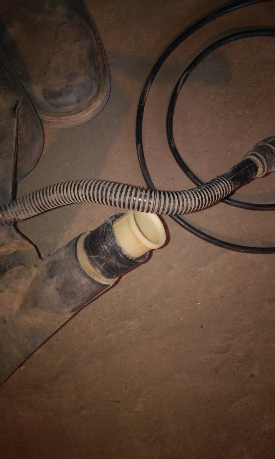 Замена топливного модуля в сборе. — Renault Trafic (2G), 2 л, 2007 года ...