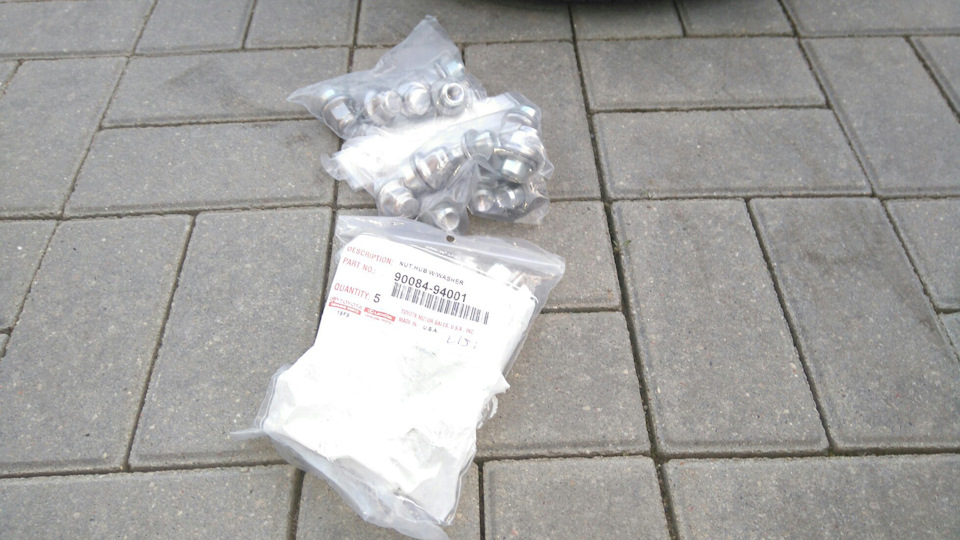 9008494001 Гайка колеса для литого диска TOYOTA Camry TOYOTA LEXUS ...