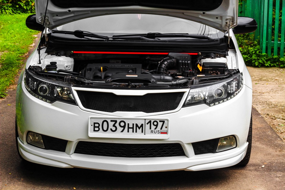 Распорка передних стоек MotorsLine. — KIA Cerato (2G), 1,6 л, 2011 года ...