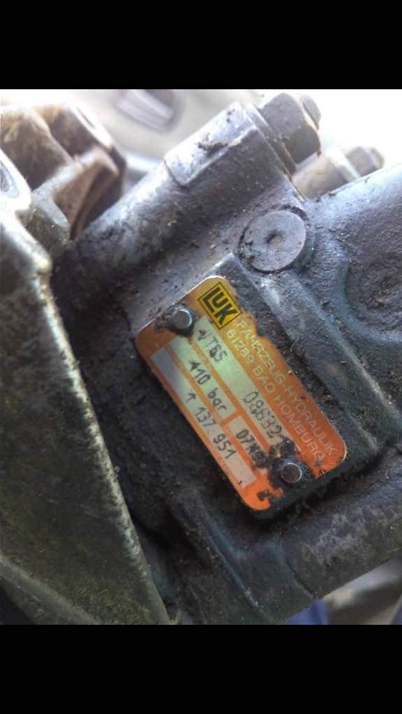 1137951 Гидравлический насос, рулевое управление BMW | Запчасти на DRIVE2