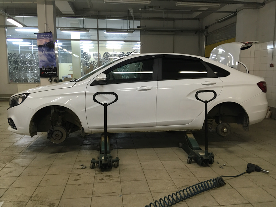 Диски — Lada Vesta (1G), 1,6 л, 2017 года | колёсные диски | DRIVE2
