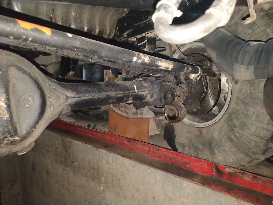 Развальные болты))) — Mitsubishi Montero III (V60), 3,5 л, 2002 года ...