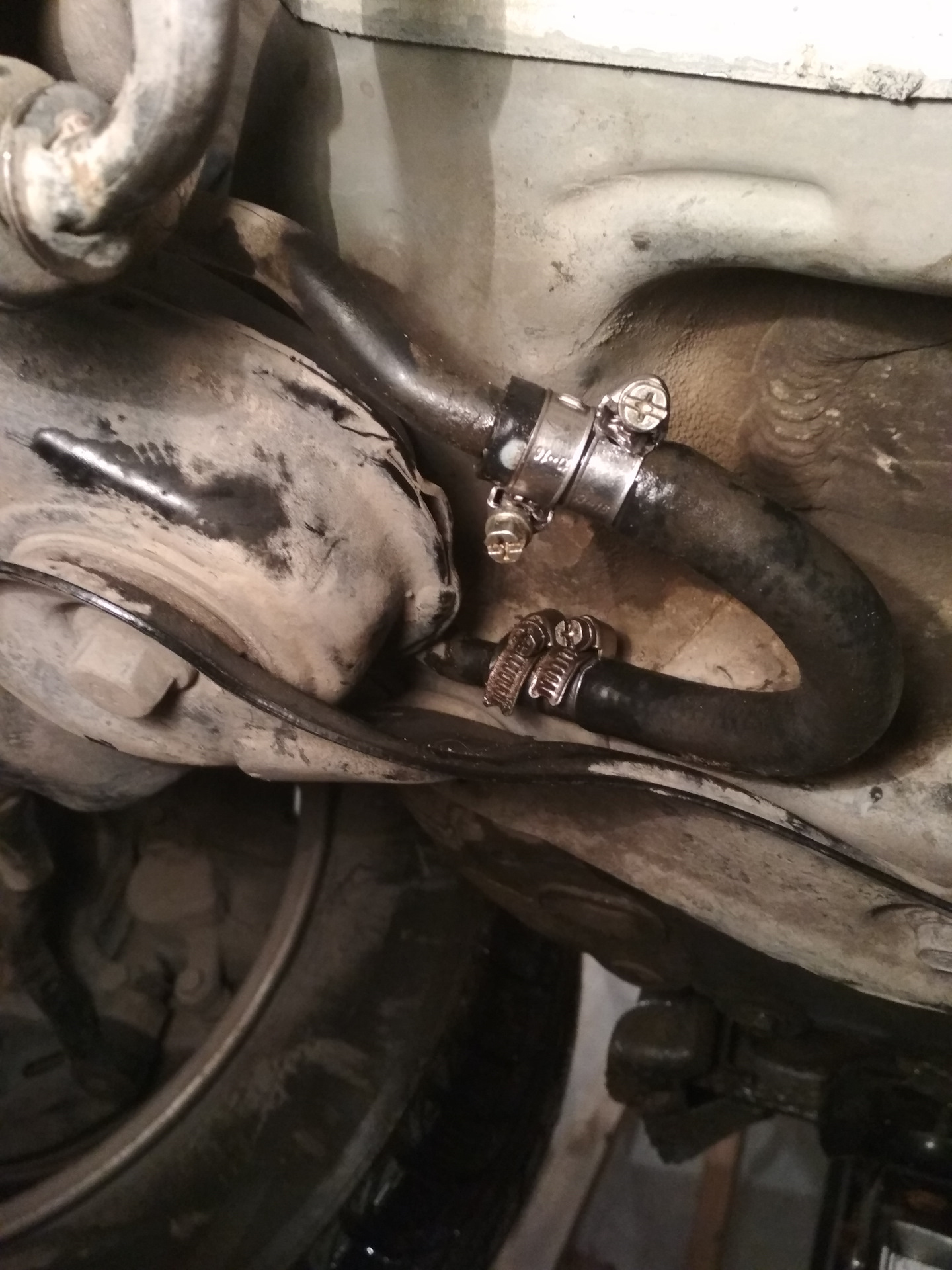 Замена жидкости ГУР — KIA Sorento (2G), 2,4 л, 2013 года | своими ...