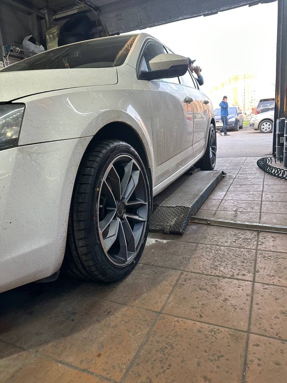 Китайская резина на лето — Skoda Octavia A7 Mk3, 1,4 л, 2013 года ...
