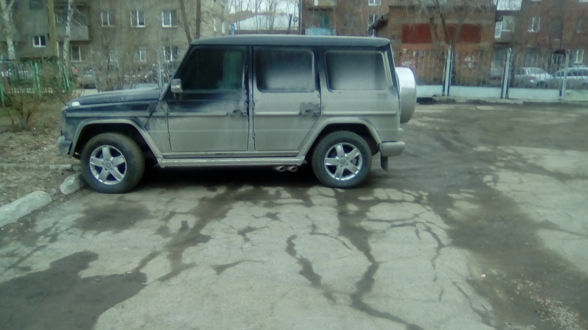 У нас сразу видно кто переобулся — Mercedes-Benz G-Class (W463 1G), 5 л, 2004 года | прикол | DRIVE2