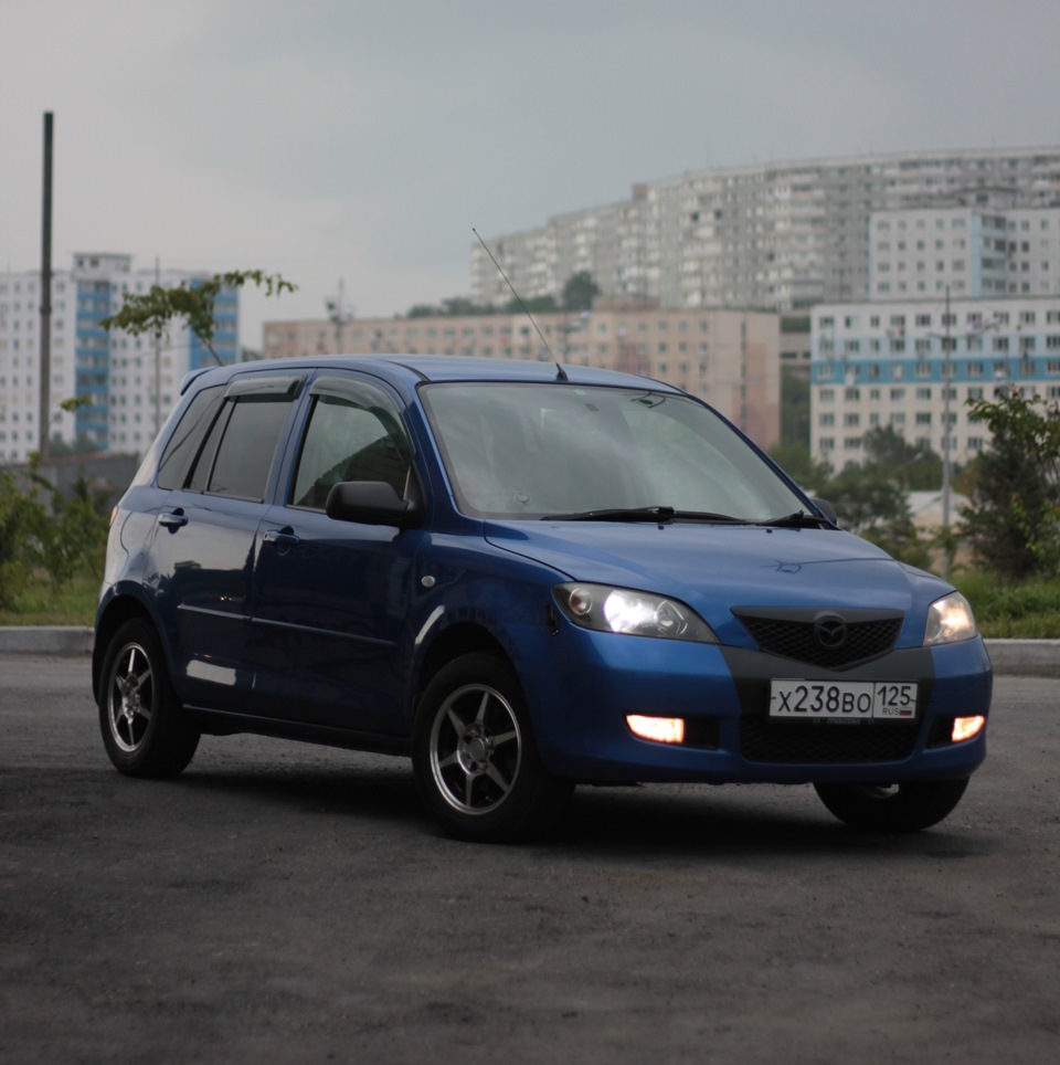 Фотки Domo — Mazda Demio (2G), 1,5 л, 2003 года | фотография | DRIVE2