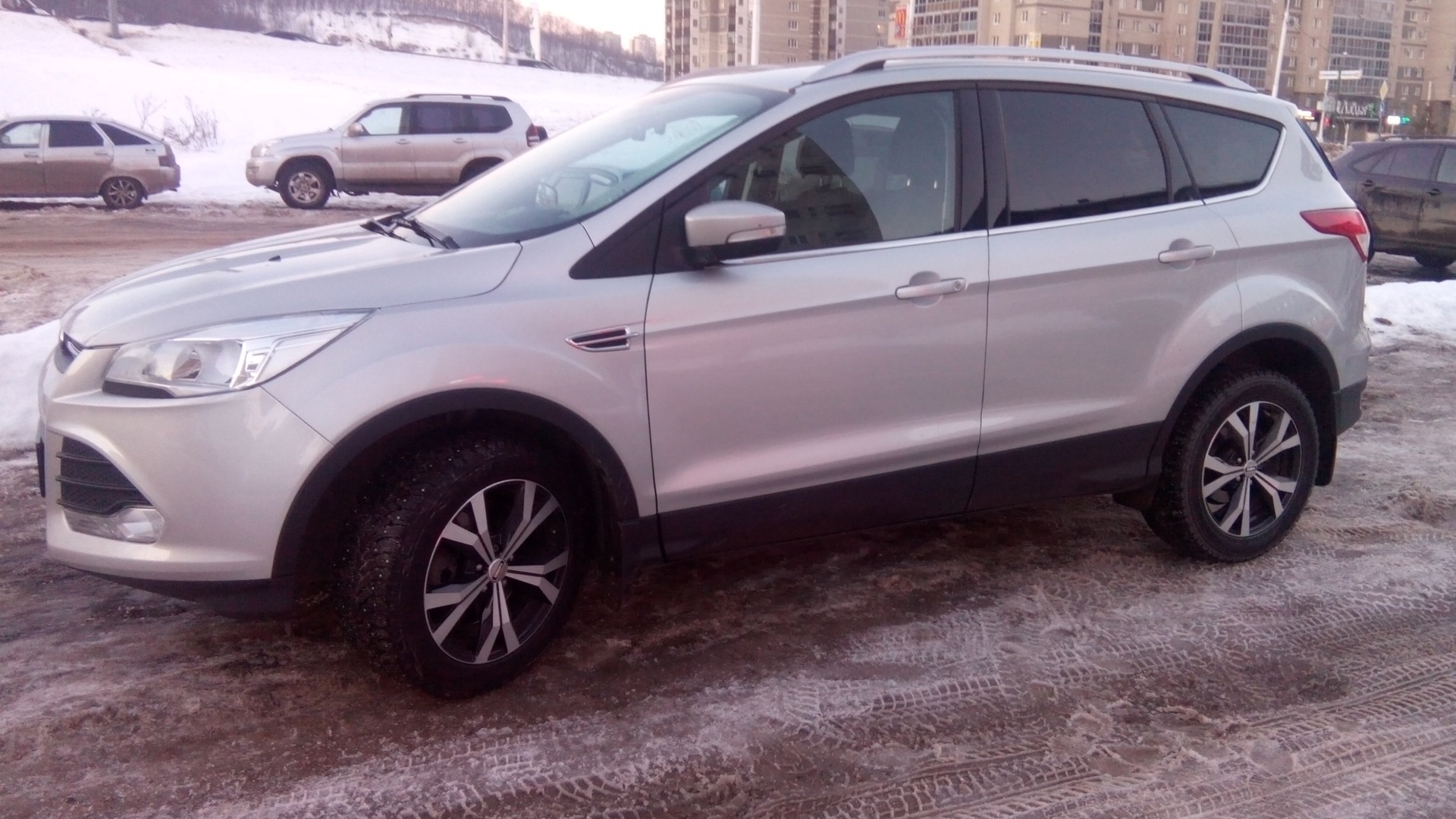 Ford Kuga (2G) 1.6 бензиновый 2013 | 1,6 АКПП 4WD на DRIVE2