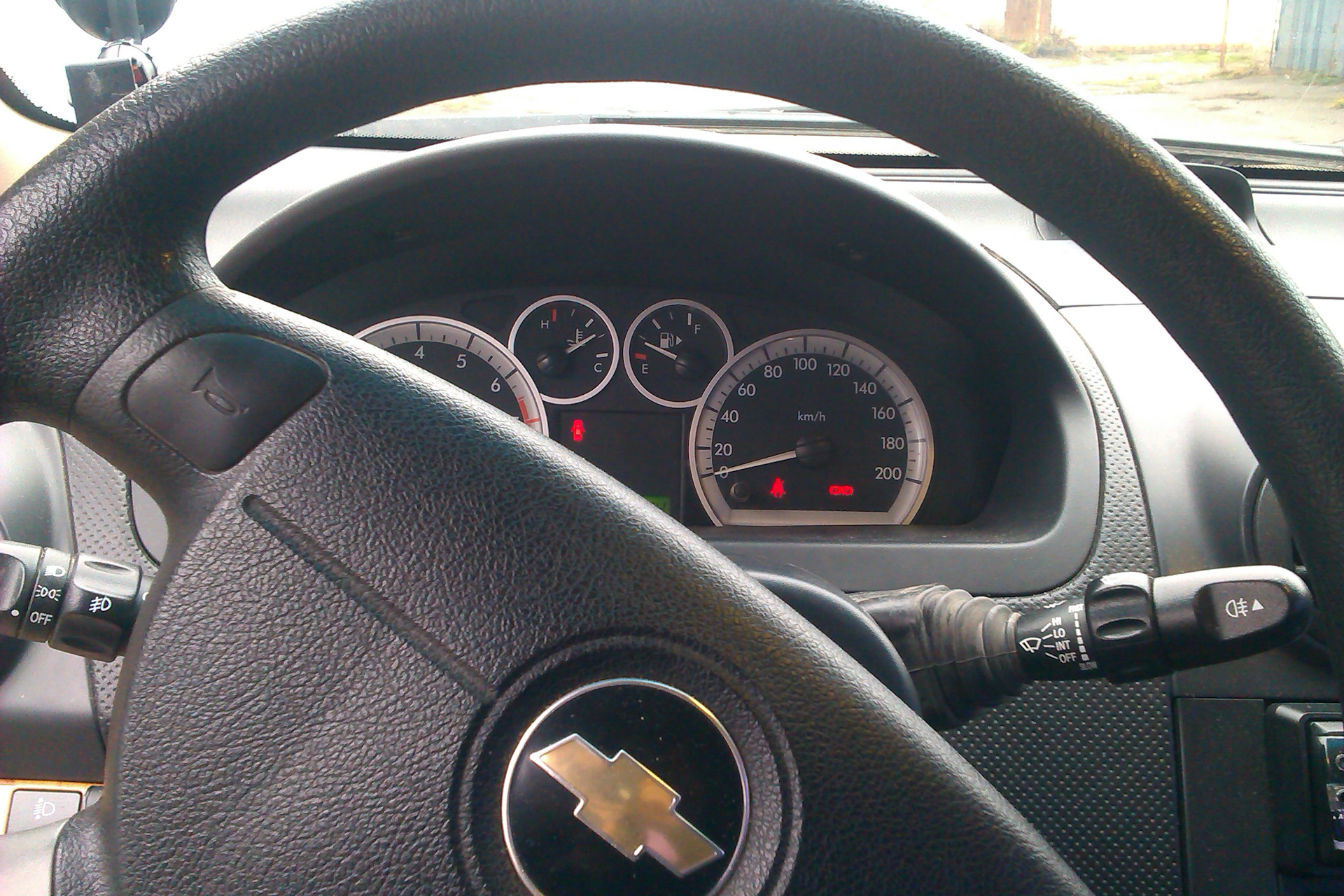 Пауза дворников от Лачетти. Mast have. — Chevrolet Aveo Sedan (1G), 1,6 ...