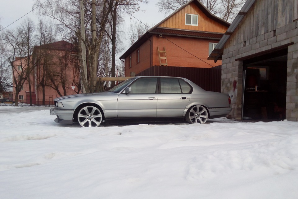 №131. Колеса 20" на БМВ е32 (часть 1: вступление) — BMW 7 series (E32), 3 л, 1991 года ...