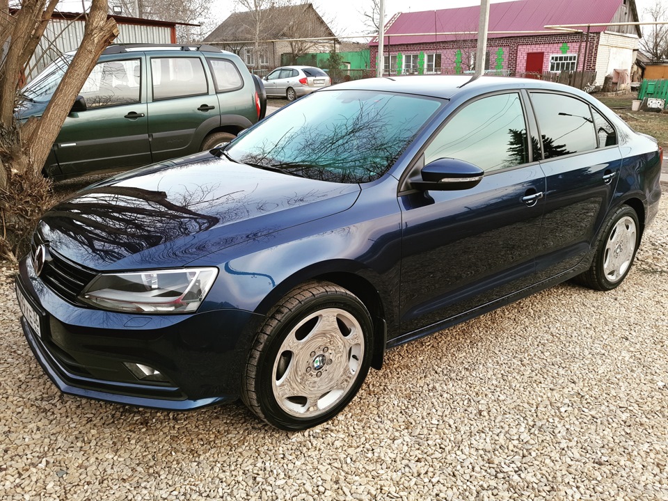 Лето с Mercedes-Benz Segin — Volkswagen Jetta VI, 0,5 л, 2015 года ...