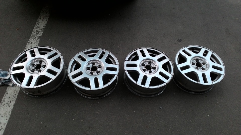 Ronal Montreal I & E-2 — Volkswagen Golf Mk4, 1,4 л, 2002 года ...