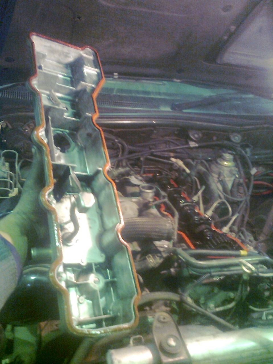 Замена резинок клапанной крышки — Mitsubishi Challenger, 2,8 л, 1997 ...